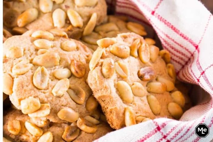 Pindakoeken recept , super easy homemade | Me-licious.com